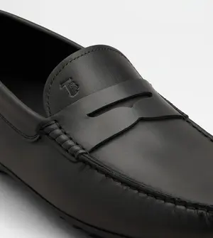 TOD'S City Gommino Driving Loafers - Black