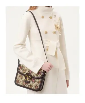 Valentino Garavani Vlogo Signature Foldover Shoulder Bag - Nude