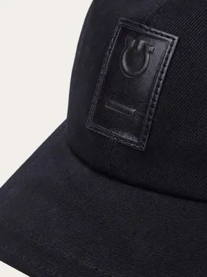 FERRAGAMO Gancini Baseball Cap - Black