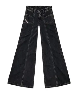 DIESEL® D-akii Low-rise Bootcut Jeans