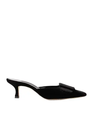 Manolo Blahnik Velvet Pointed Toe Kitten Heel Mules - Black