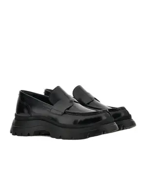 Hogan Round-toe Loafers With Chunky Lug Sole - Black