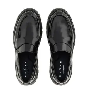 Hogan Round-toe Loafers With Chunky Lug Sole - Black