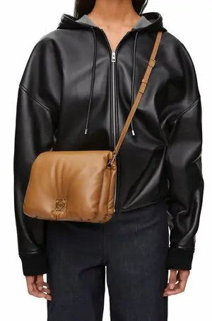 Loewe Puffer Goya Bag In Shiny Nappa Lambskin - Brown