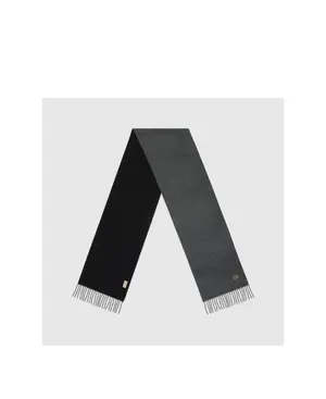 Gucci Logo Patch Fringed Scarf