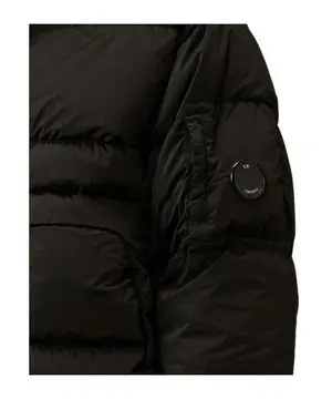 C.P. COMPANY Lens-embellished Short Down Jacket