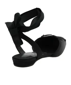 CHRISTIAN LOUBOUTIN Cassia Lace-up Ballerinas - Black