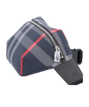 Burberry Check Pattern Zipped Belt Bag