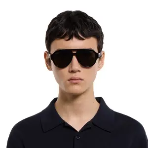 Gucci Pilot Frame Sunglasses
