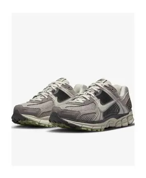 Nike Vomero 5 Athletic Sneakers - Gray
