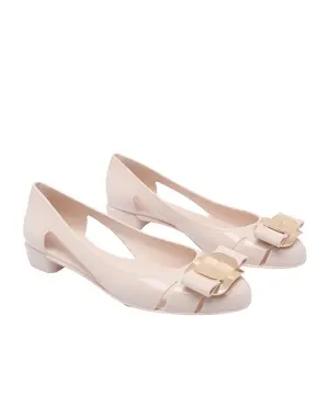 FERRAGAMO Round Toe Ballet Flats