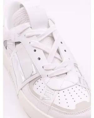 Valentino Garavani Vl7n Low-top Sneakers With Logo Detailing