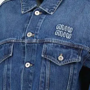 Miu Miu Cropped Denim Jacket With Embroidered Logo - Blue