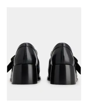 ROGER VIVIER Buckled Loafers With Metal Buckle Detail