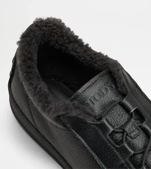 TOD'S Lace-up Low-top Casual Shoes