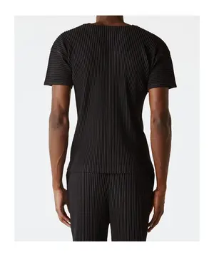 Issey Miyake Homme Plissé Pleated T-shirt - Black