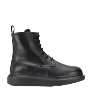 Alexander McQueen Round Toe Lace-up Ankle Boots - Black