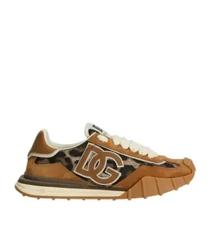 Dolce & Gabbana Dg Logo Patch Athletic Sneakers - Multicolor