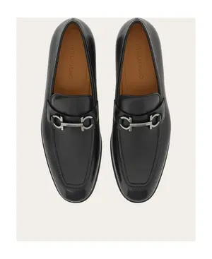 FERRAGAMO Gancini Buckle Loafers - Black