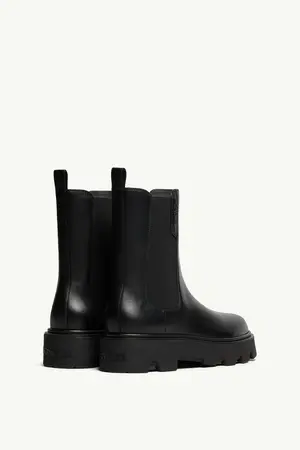 Moncler Aurea Leather Chelsea Boots - Black