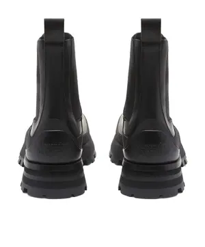 Alexander McQueen Wander Round-toe Chelsea Boots