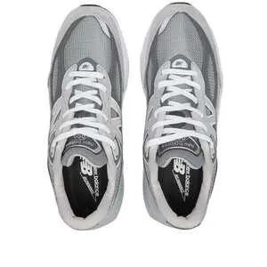 NEW BALANCE 990v6 Lace-up Sneakers - Gray