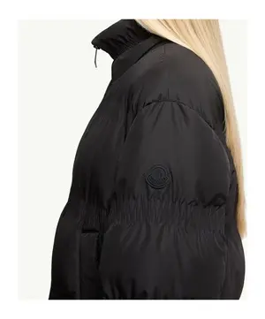 Moncler Ravignan Gather-quilted Short Down Jacket