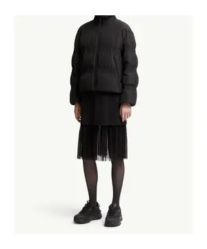 Moncler Ravignan Gather-quilted Short Down Jacket