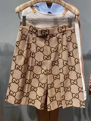 Gucci Jumbo Gg Monogram Tailored Shorts - Camel/ebony