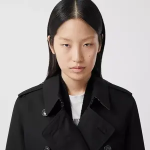 Burberry Mid-length Kensington Heritage Trench Coat