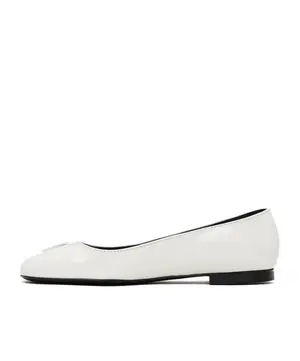 AMI Paris Logo Plaque Ballerina Flats