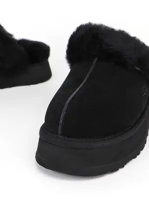 UGG Disquette Logo Embossed Platform Slippers - Black