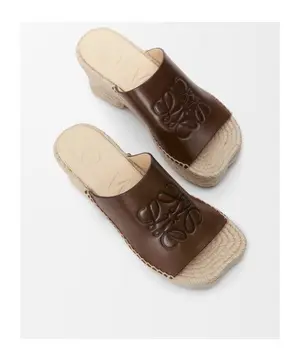 Loewe Petal Espadrille Platform Slides - Nude