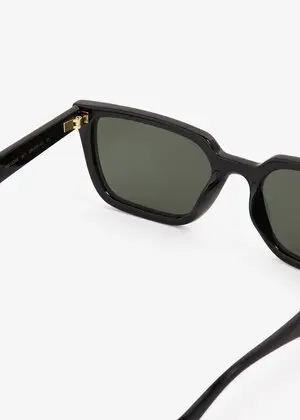 Gucci Cat-eye Frame Sunglasses - Black