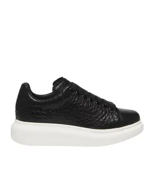 Alexander McQueen Oversized Lace-up Sneakers In Grained Leather - Black
