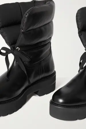 STUART WEITZMAN Padded Round Toe Boots - Black