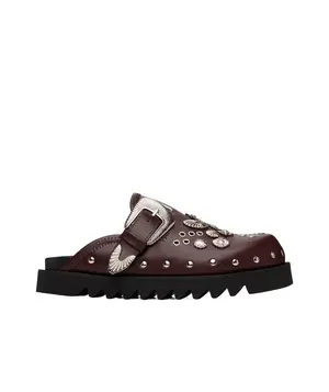 TOGA VIRILIS Eyelet Metal Sabot Mules - Wine Red