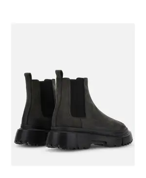 Hogan Chelsea Round-toe Boots