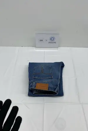 Versace High-waisted Straight-leg Jeans With Medusa '95 Hardware - Blue