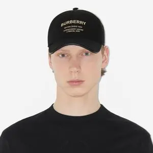 Burberry Baseball Cap With Horseferry Embroidery - Black