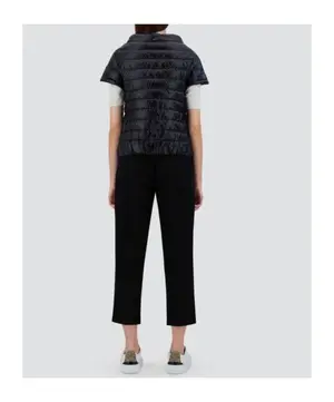Herno Greta Short-sleeved Puffer Jacket - Black