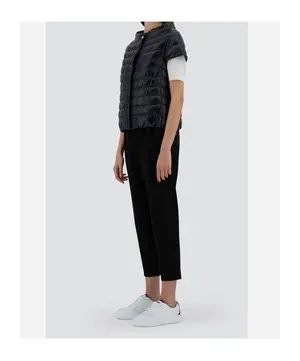 Herno Greta Short-sleeved Puffer Jacket - Black