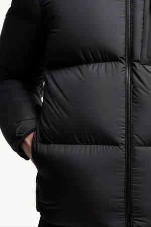 Moncler Chinon Quilted Down Puffer Jacket - Black