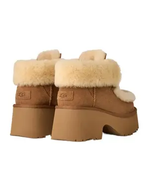 UGG Esmee Lace-up Boots - Maroon