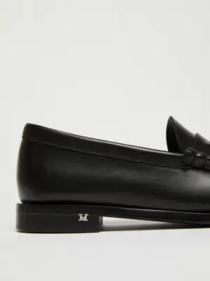 Max Mara Natural Leather Moccasins With Embossed Sole