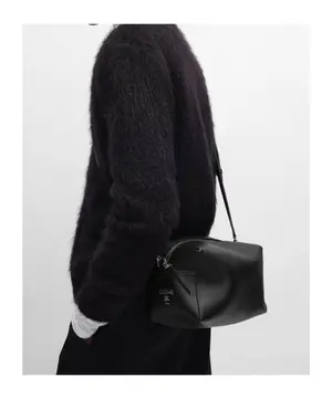 Celine Crossbody Bag In Smooth Calfskin - Black