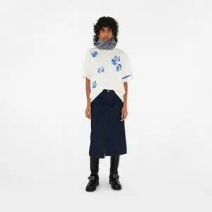 Burberry Equestrian Knight Knitted Fringed-edge Scarf