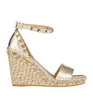 Valentino Garavani Rockstud Wedge Espadrilles - Nude