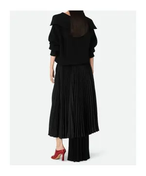 Bottega Veneta Ribbed V-neck Jumper