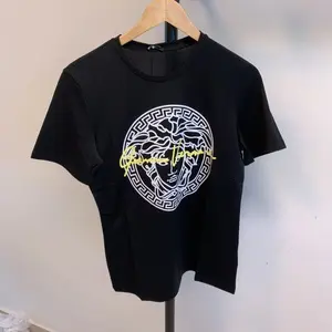 Versace Medusa Print T-shirt